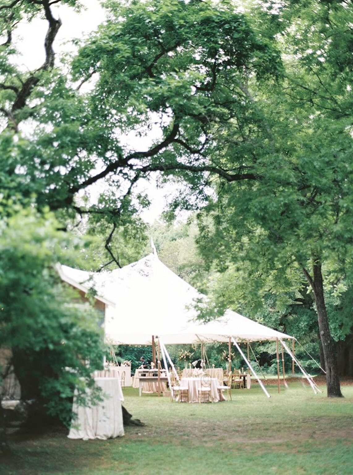 Stunning Spring Wavering Place Wedding